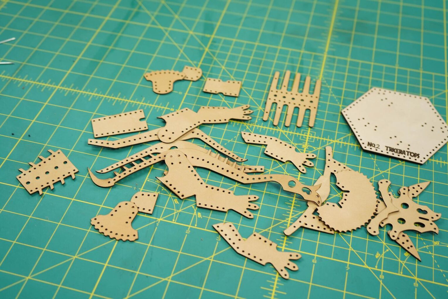 Dinosaur [PDF pattern] - Creative Awl Studio